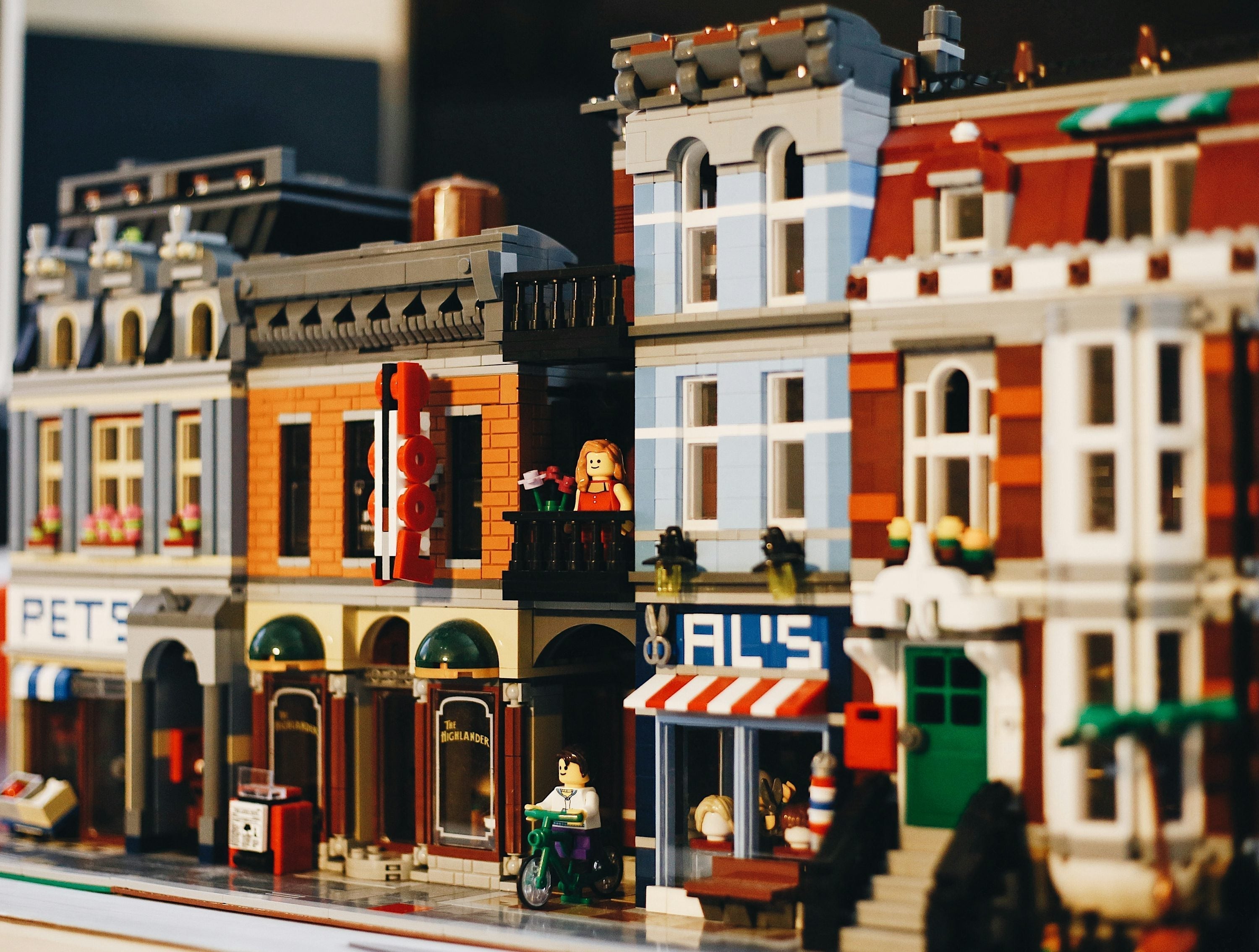 The World of LEGO: Essential Terminology for Enthusiasts – ZENE